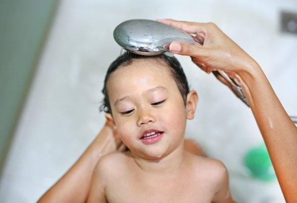 Duschen mit Baby: Krümelinas Tipps zum Baby baden
